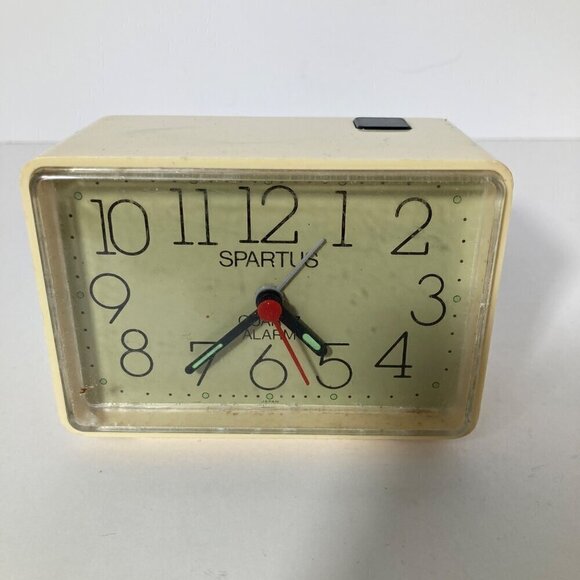 Spartus | Other | Vintage Mcm Spartus Quartz Alarm Clock Battery ...